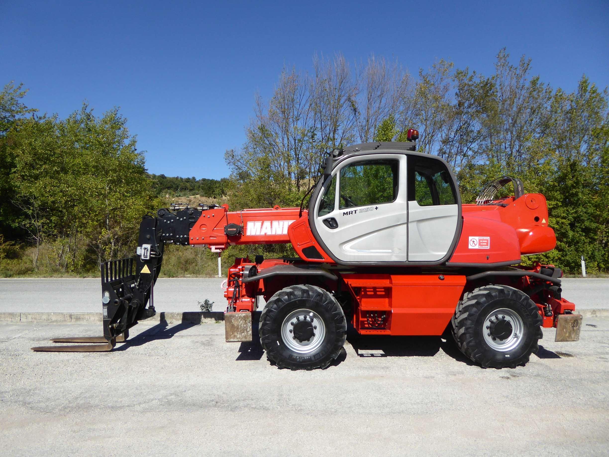 Manitou MRT 2150 PRIVILEGE | Rotating Telescopic Handler | Piccinini ...