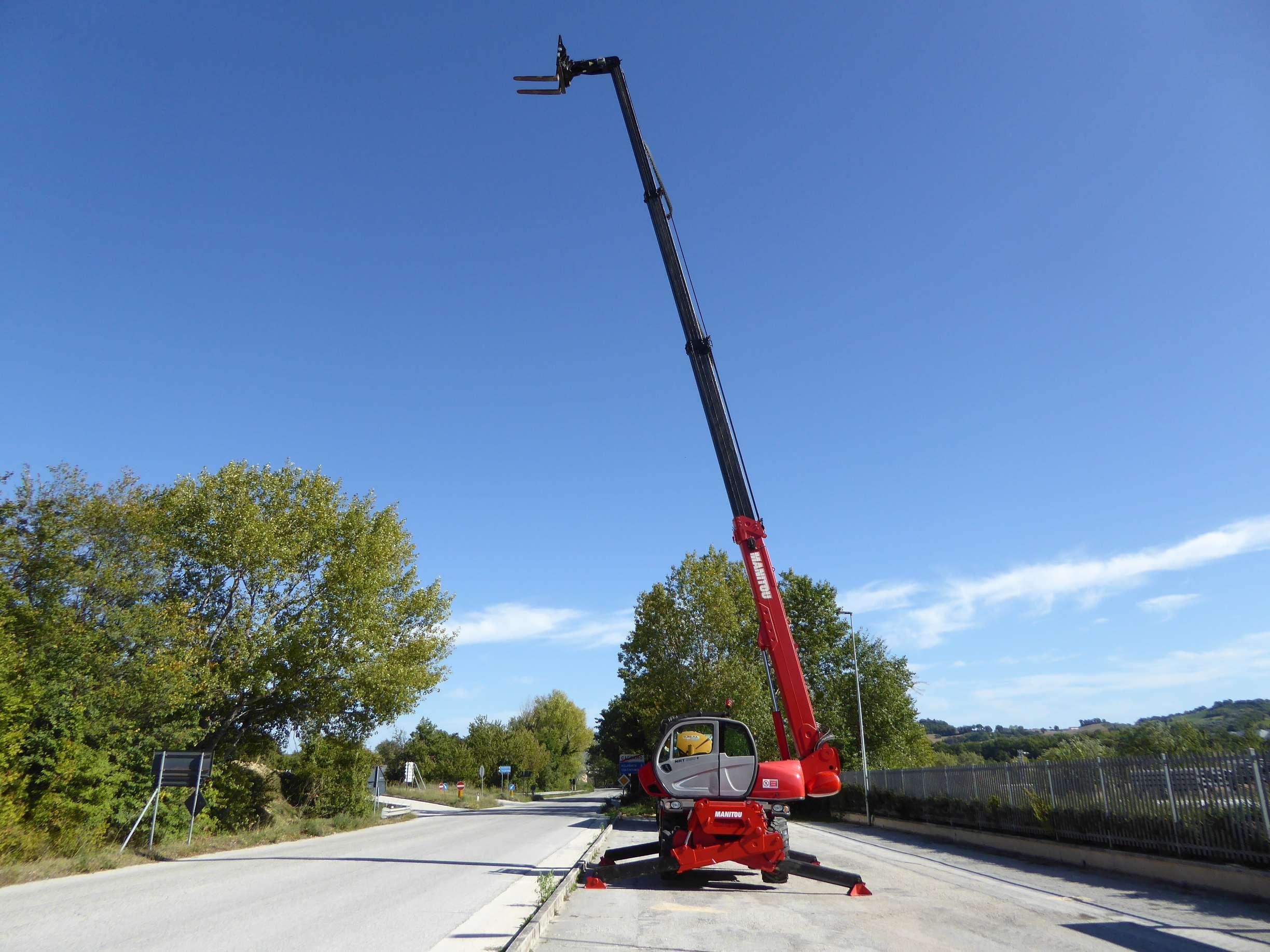 Manitou MRT 2150 PRIVILEGE | Manipulador Telescópico Rotativo ...