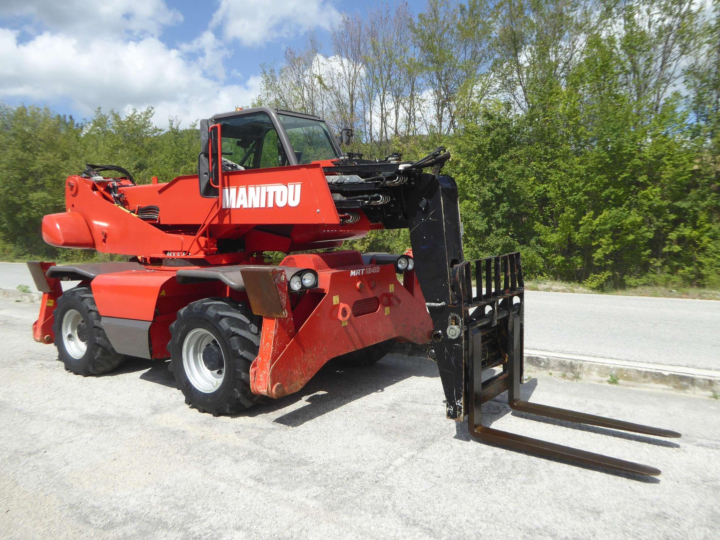 Manitou MRT 1840 EASY | Rotating Telescopic Handler | Piccinini Macchine