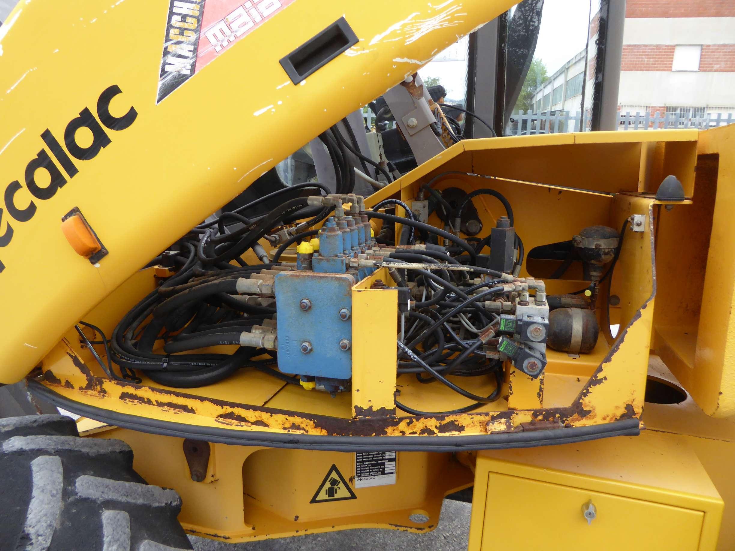 Mecalac 12 MXT | Pelle sur pneus | Piccinini Macchine