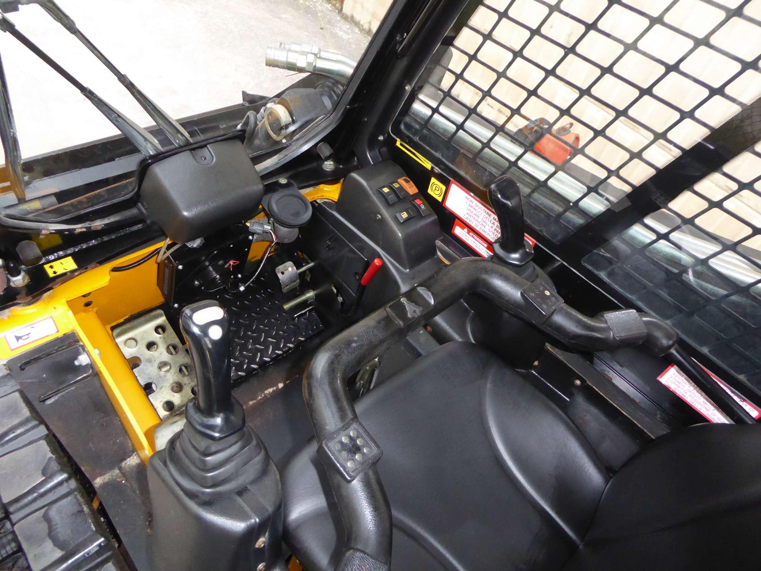 JCB 190 T HF | Tracked Loader | Piccinini Macchine