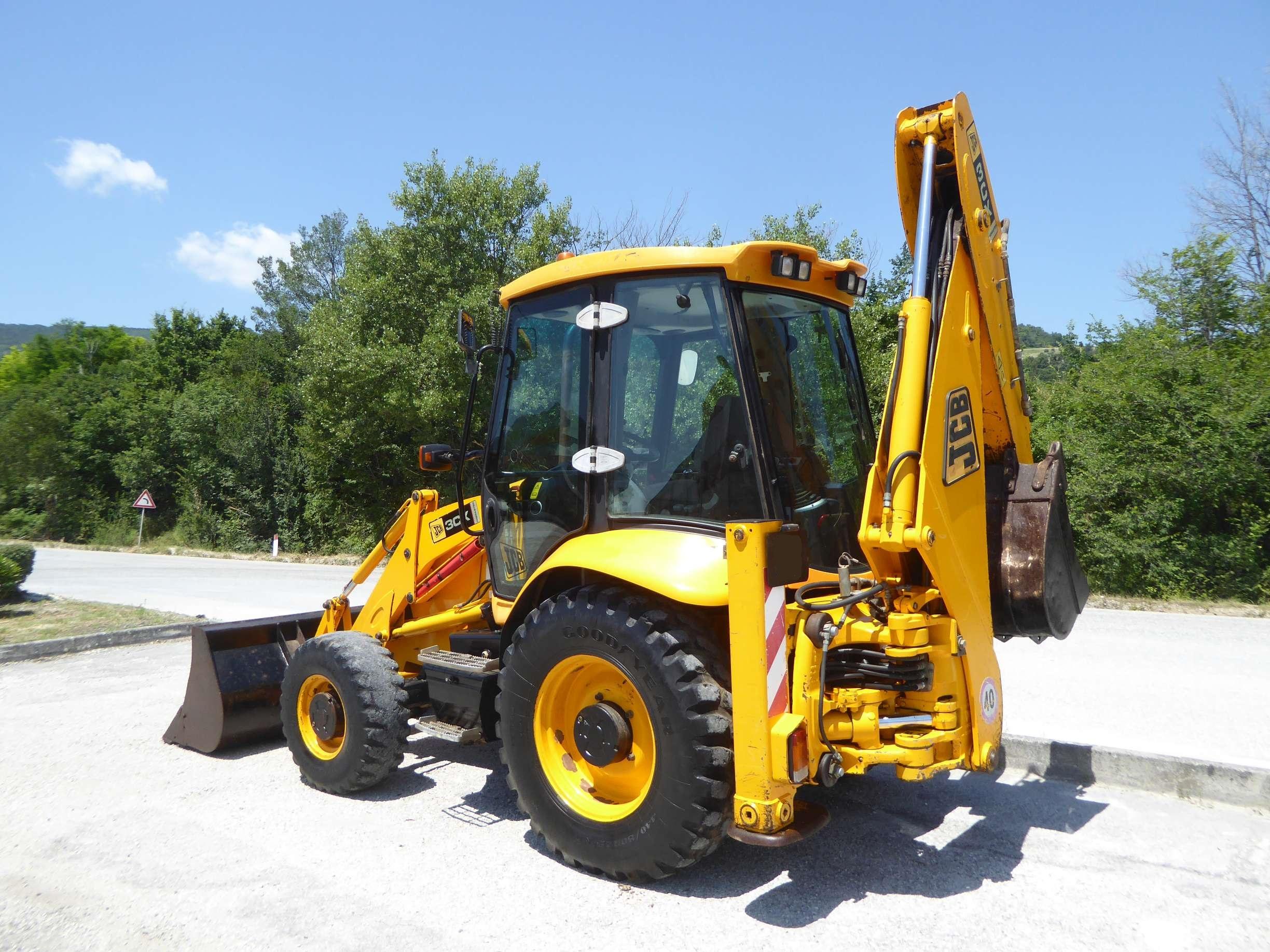 JCB 3CX | Backhoe loader | Piccinini Macchine