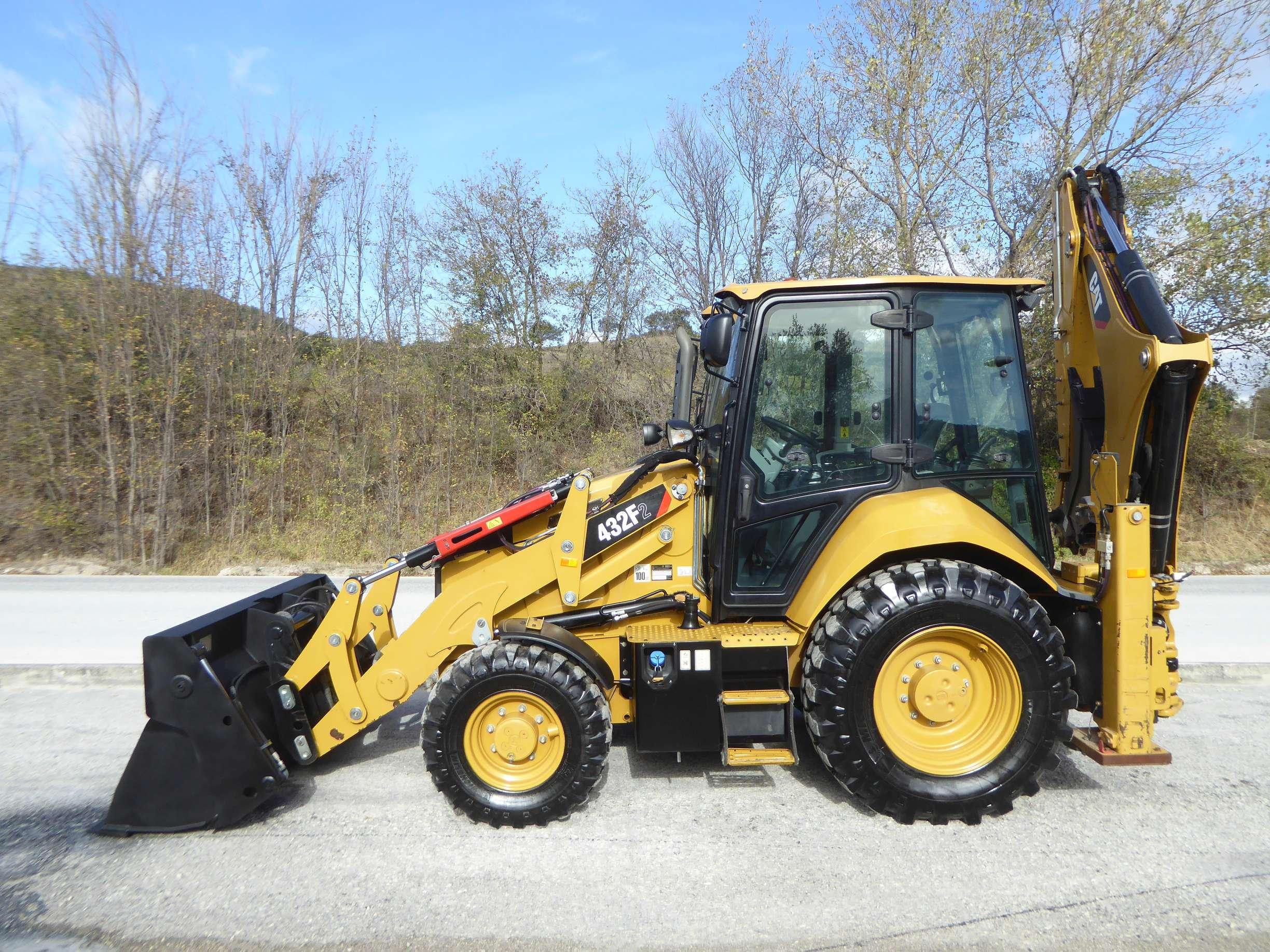 Caterpillar 432 F2 | Backhoe loader | Piccinini Macchine