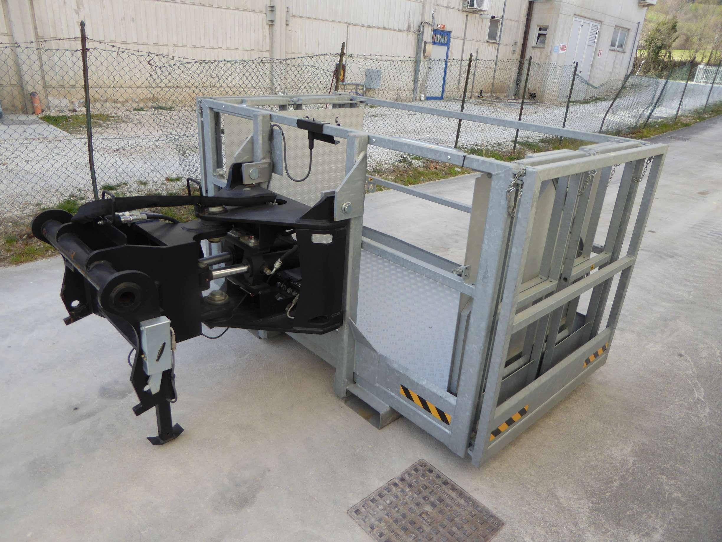 Manitou MRT 1842 | Rotating Telescopic Handler | Piccinini Macchine