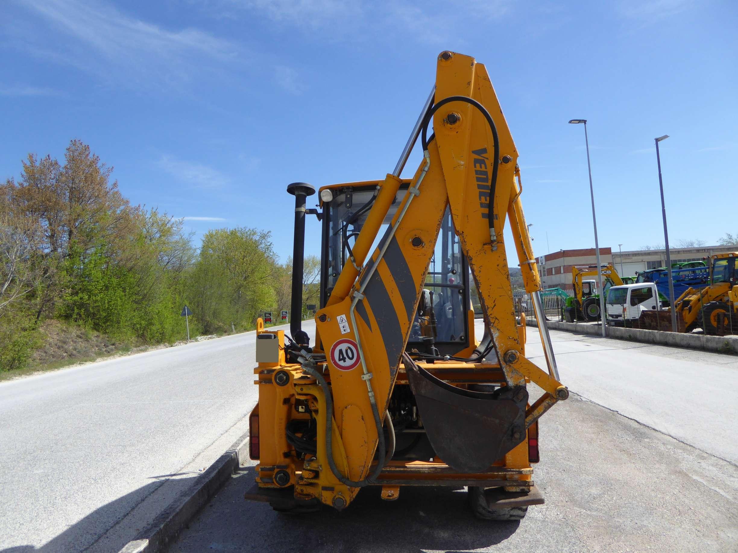 Venieri VF 8.23 D | Backhoe loader | Piccinini Macchine